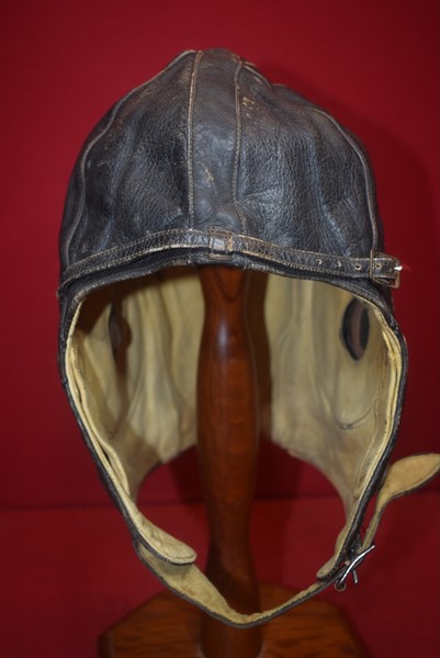 WW2 AUSTRALIAN RAAF LEATHER PILOTS HELMET