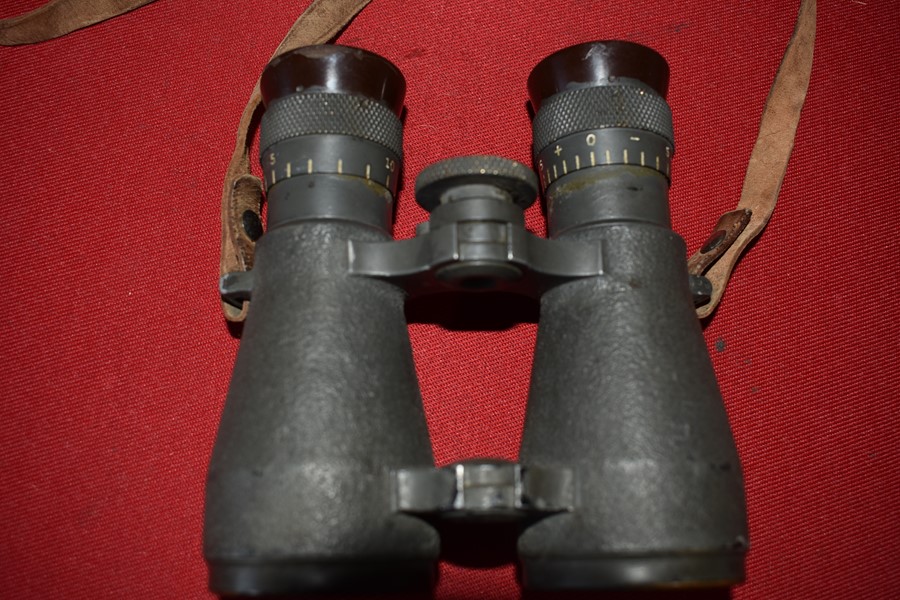 CASED WW1 GERMAN OFFICERS BINOCULARS..-SOLD