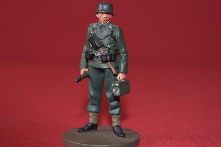 ORYON COLLECTION MILITARY FIGURES ART.2001 GERMAN PANZERGRENADIERS-SOLD