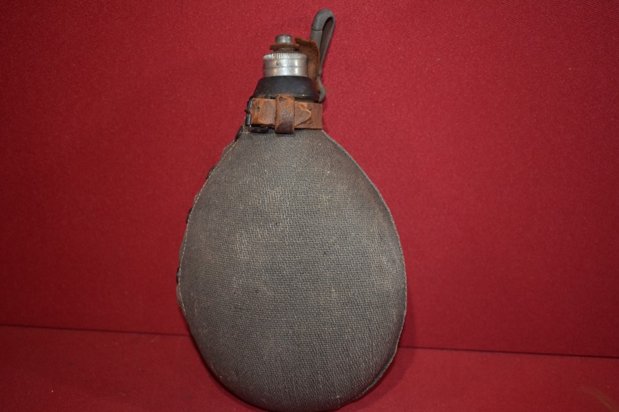 WW1 GERMAN WATER BOTTLE..-SOLD