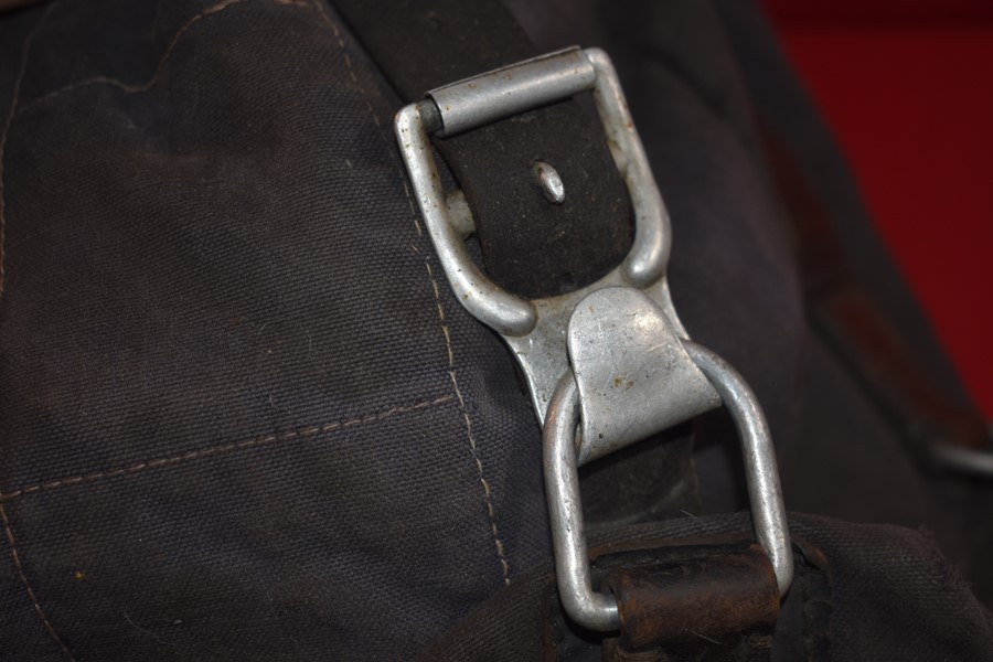 WW2 GERMAN LUFTWAFFE/PARATROOPERS BACK PACK-SOLD