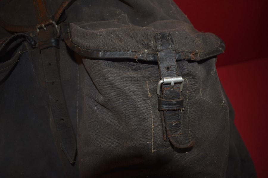 WW2 GERMAN LUFTWAFFE/PARATROOPERS BACK PACK-SOLD