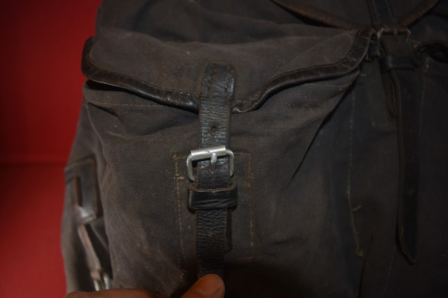 WW2 GERMAN LUFTWAFFE/PARATROOPERS BACK PACK-SOLD