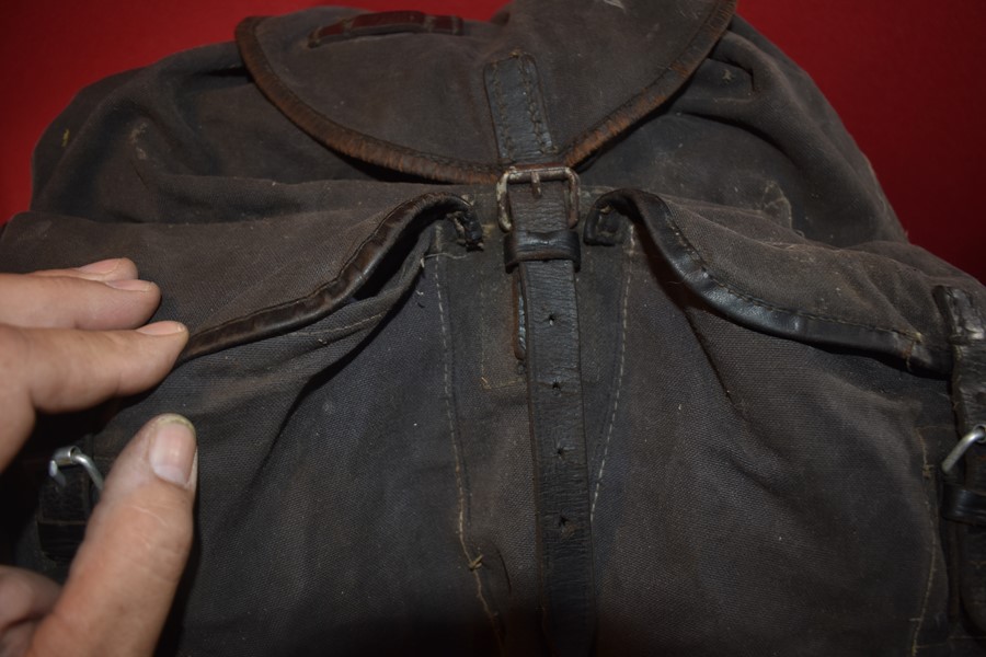 WW2 GERMAN LUFTWAFFE/PARATROOPERS BACK PACK-SOLD
