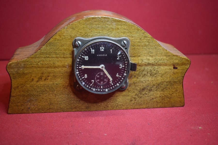 WW2 GERMAN LUFTWAFFE AIRCRAFT COCKPIT CLOCK BY KIENZLE