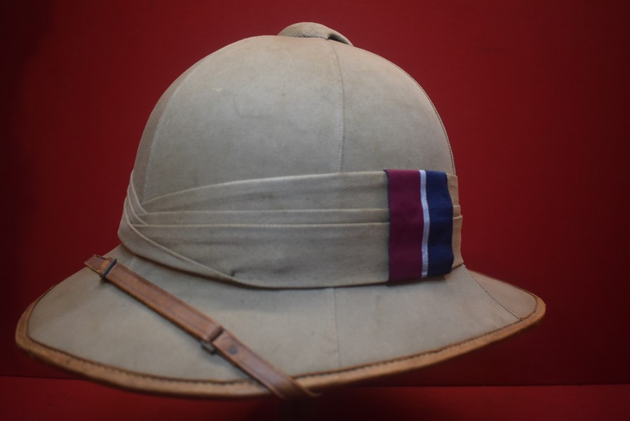 WW2 AUSTRALIAN ISSUED RAF/RAAF WOLSELEY PATTERN FOREIGN SERVICE HELMET-SOLD