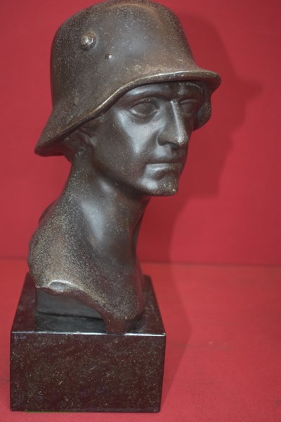 IMPERIAL GERMANY SOLDIER BUST WEIMAR PERIOD-SOLD