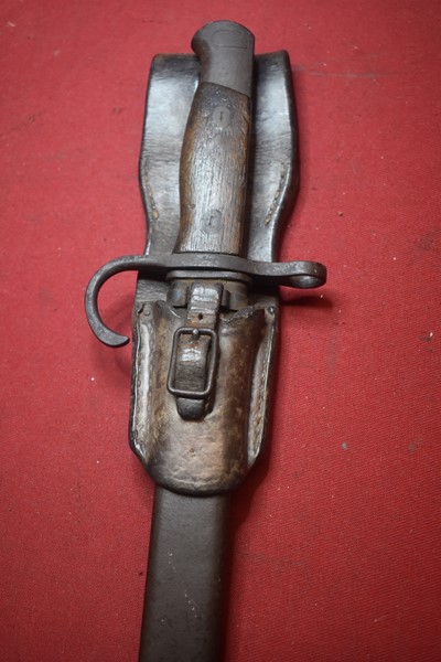 WW2 JAPANESE HOOKED QUILLON TYPE 30 BAYONET AND FROG-SOLD
