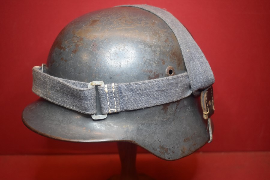 WW2 GERMAN LUFTWAFFE M35 HELMET- NO DECALS