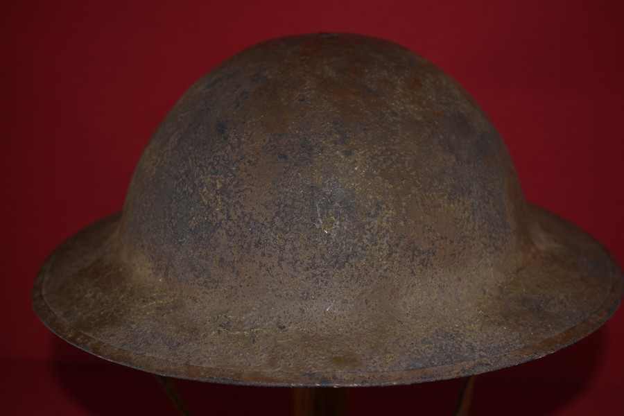 WW1 BRITISH/AUSTRALIAN TIN (BRODIE) HELMET-SOLD