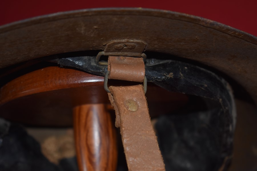 WW1 BRITISH/AUSTRALIAN TIN (BRODIE) HELMET-SOLD