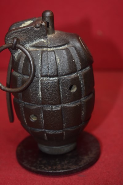 WW2 BRITISH/AUSTRALIAN DE-ACTIVATED HAND GRENADE FOR THE 303 RIFLE CUP ...